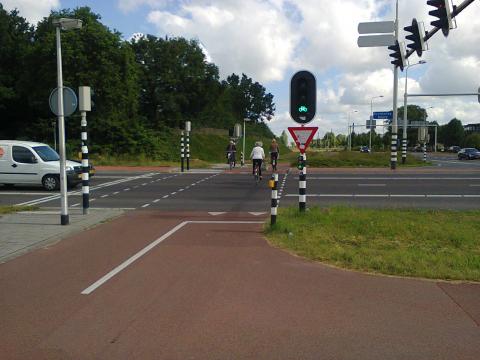 Dutch Controlled Crossing | Push Bikes